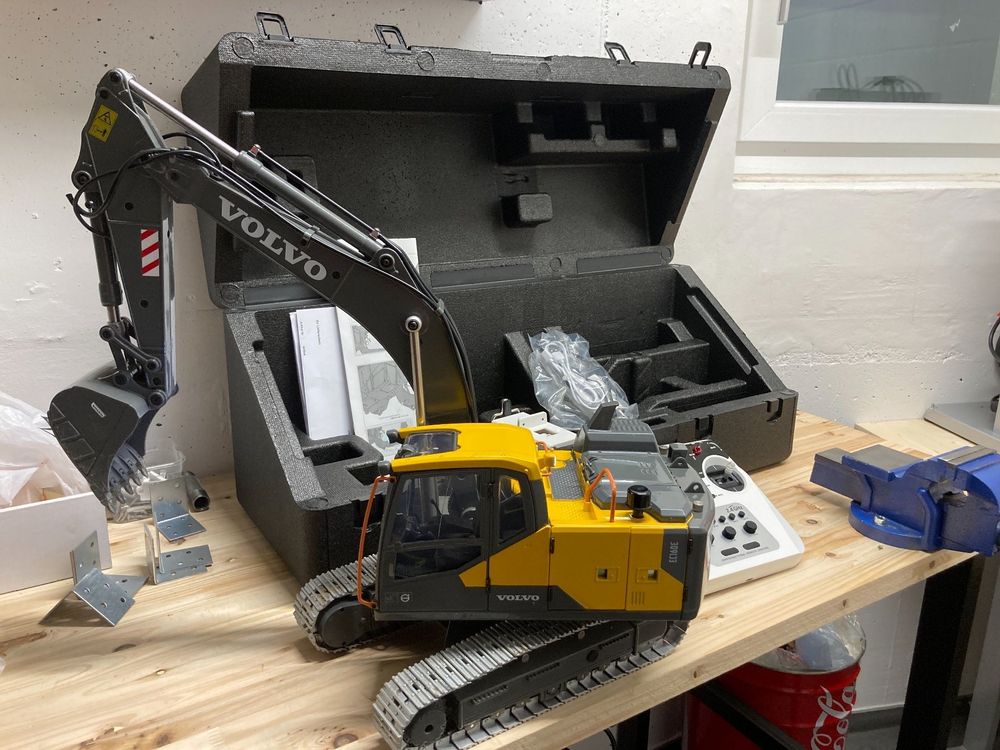 RC Volvo Ec 160e 1/14 elektro Version | Kaufen auf Ricardo