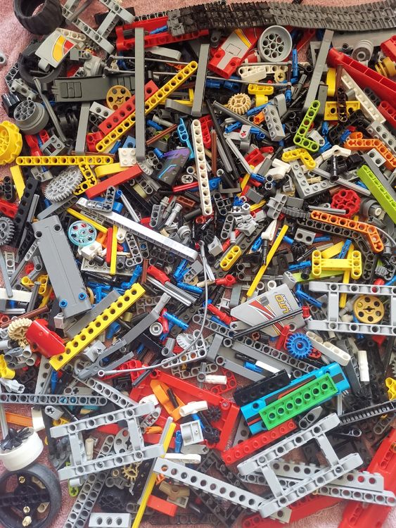 Lego Technik Teile ca 1,2 Kilo (Gebraucht) in Effretikon für CHF 25 ...