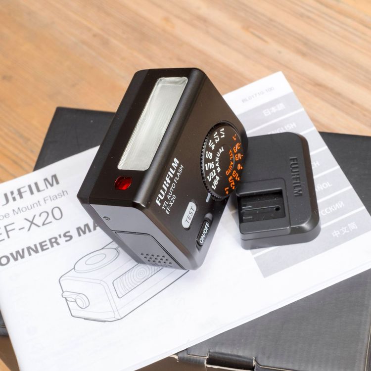 FUJIFILM EF-X20 - Flash TTL amovible (Gebraucht) in Moudon für CHF 119 ...