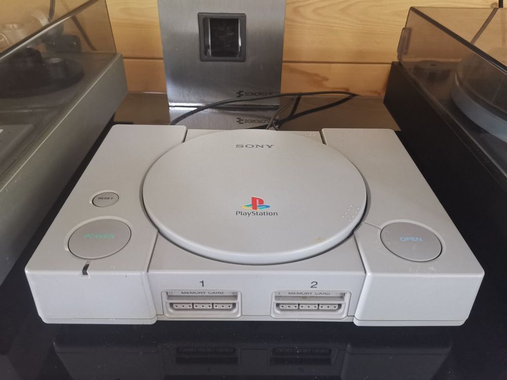 Sony Playstation 1 SCPH-1002 PS1 audiophiles CD Laufwerk (Gebraucht) in Sattel für CHF 50 – mit ...