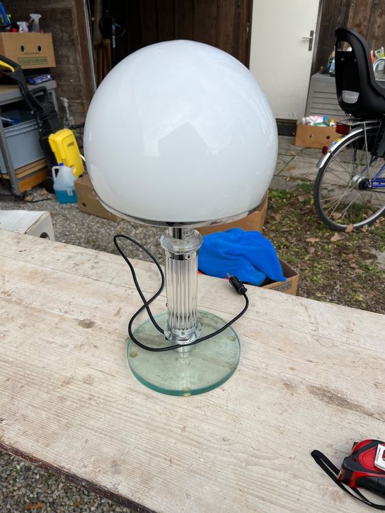 Moderne Tischlampe, Nr 135 (Gebraucht) in Glattfelden für CHF 67 – nur Abholung auf Ricardo kaufen