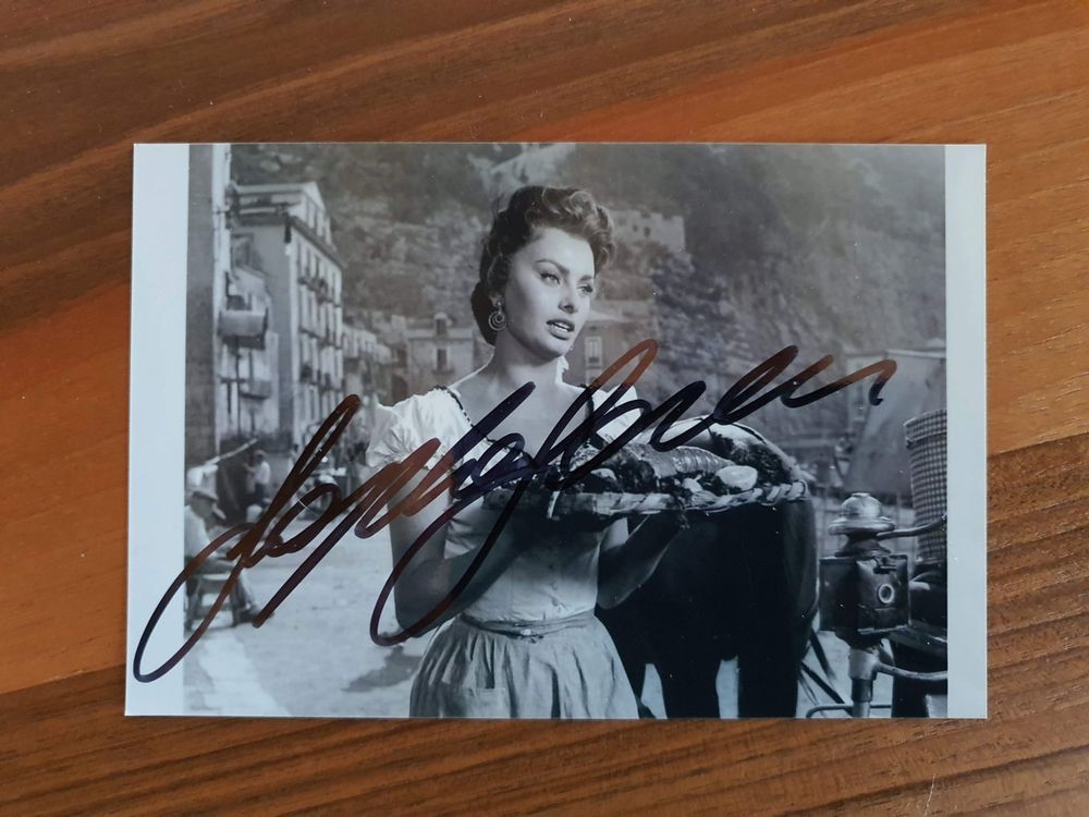 Sophia Loren, handsigniert (Gebraucht) in Buchs ZH für CHF 13 – mit Lieferung auf Ricardo kaufen