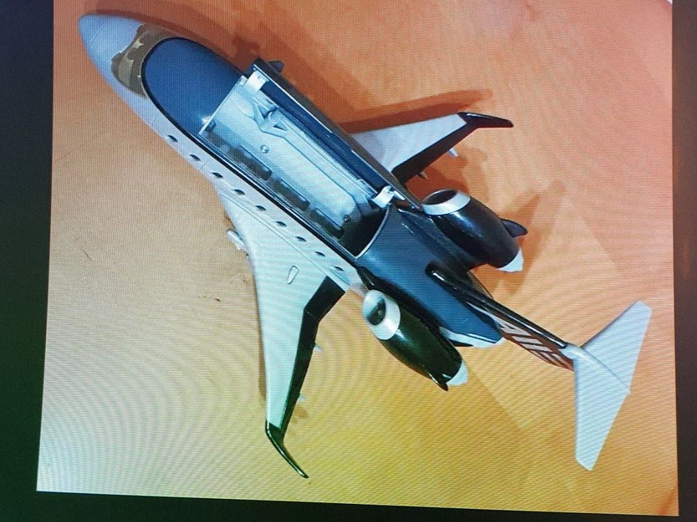 Avion Cars + voitures Flash Mcqueen et martin (Gebraucht) in Bernex für ...