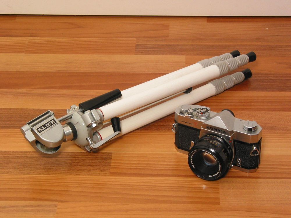 SLICK Japan Vintage Stativ Tripod wie Bilora + 3-Wege Neiger (Gebraucht ...