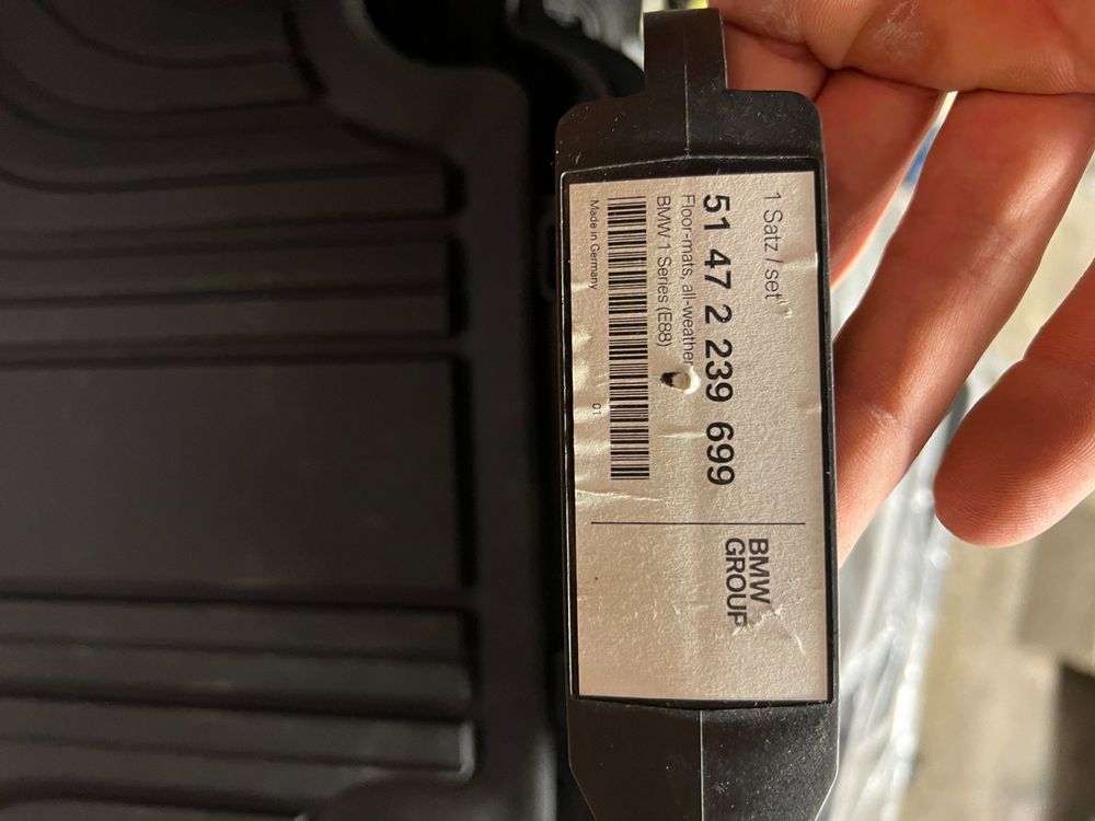 BMW Satz Gummimatten hinten anthrazit, 1er E88 neu original (Neu und ...