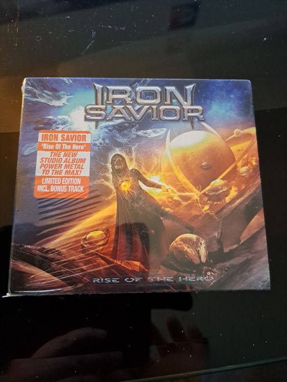 Iron Savior (Neu und originalverpackt) in Schüpfen für CHF 12 – mit Lieferung auf Ricardo kaufen