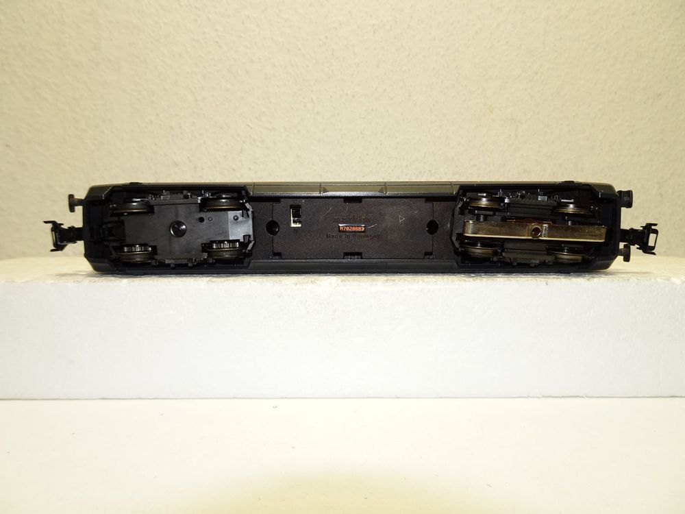 Märklin Lokomotive SBB Re 460 023-5 Relax Zürich HO (4) (Gebraucht) in ...