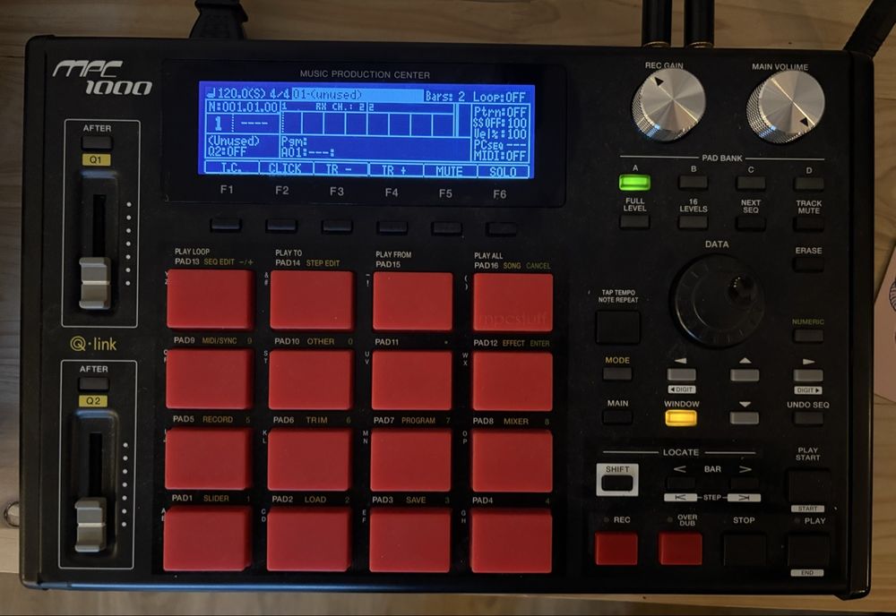 Akai MPC 1000 (Gebraucht) in Tübach für CHF 420 – nur Abholung auf Ricardo kaufen