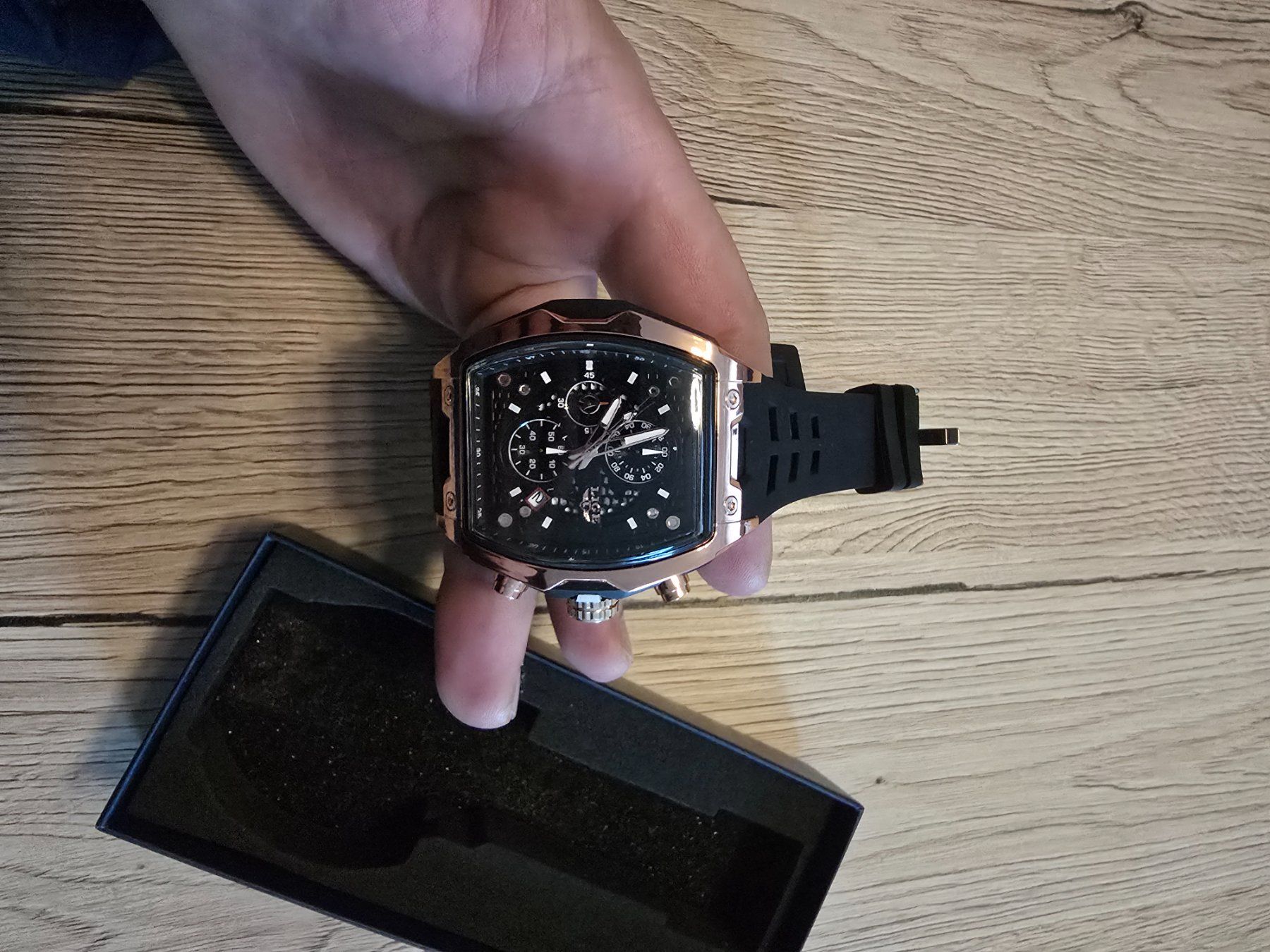 LIGE Herren Barrel-Shape Quartz Uhr (Neu und originalverpackt) in Spiez ...