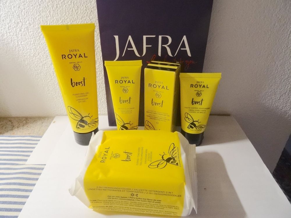 JAFRA Royal Boost Sonnenschutz +30 Normal-misch-öl Haut OV (Neu und ...