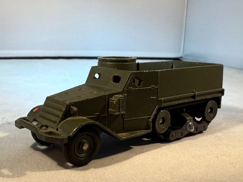 Half Track Kettenfahrzeug DINKY Meccano Militär US Army 1/43 (Defekt ...