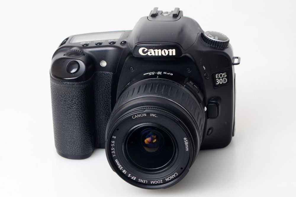 Canon EOS 30D EF-S 18-55mm 3,5-5,6 II (Gebraucht) in Jona für CHF 100 ...