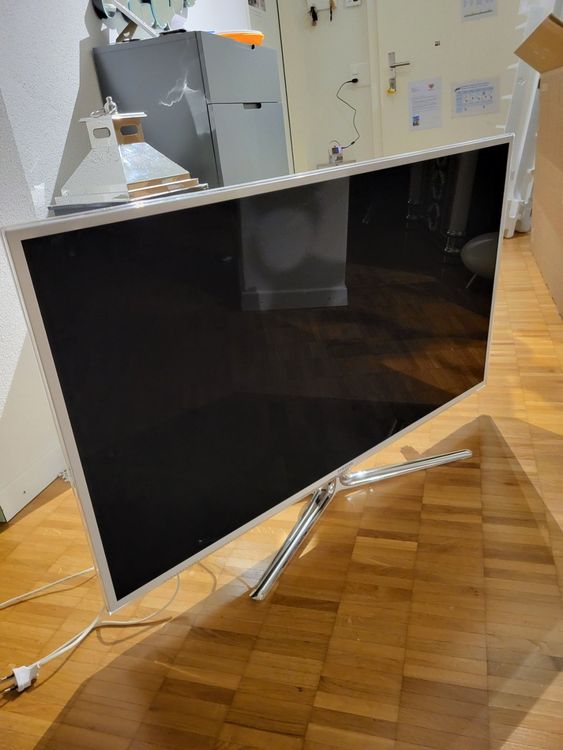 Samsung TV mit Smart TV weiss (Gebraucht) in für CHF 91 – nur Abholung ...