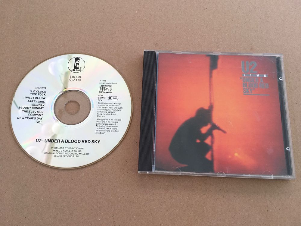 U2 - Under A Blood Sky -CD- (Gebraucht) in St.Gallen für CHF 3.9 – mit ...