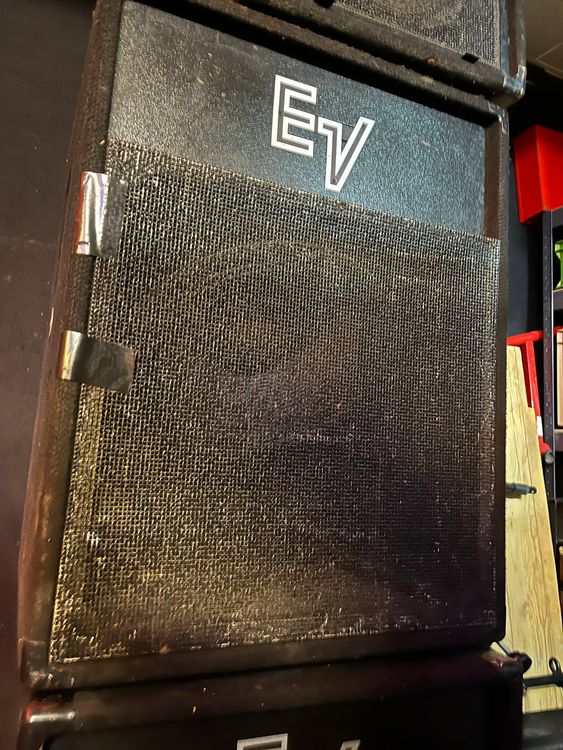 2x EV SH-1810L Subs with 400W 18" EV Speakers (Gebraucht) in Winterthur ...