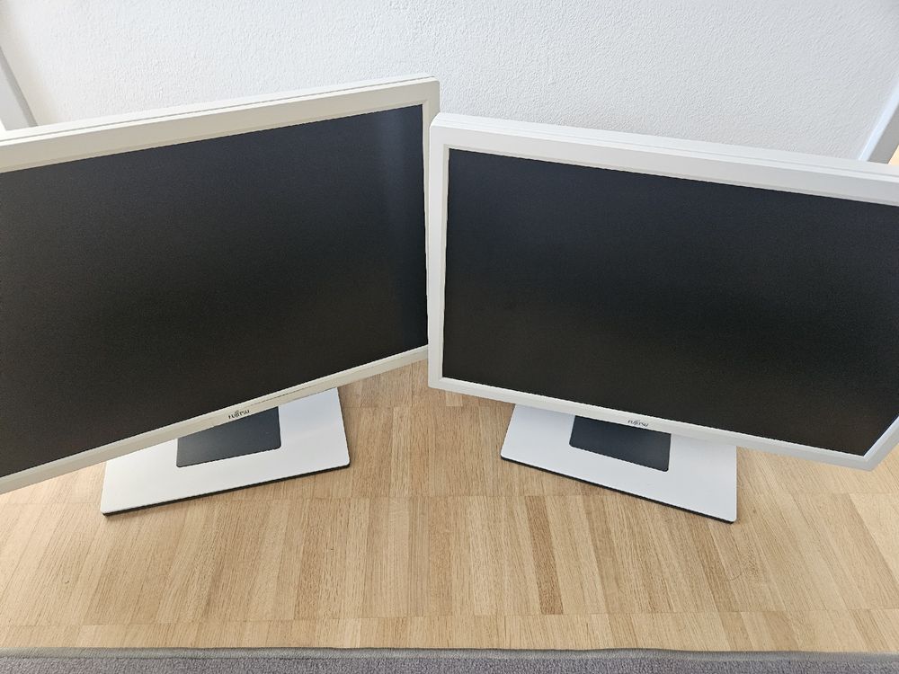 Fujitsu Monitore 22 Zoll (Gebraucht) in für CHF 1 – nur Abholung auf ...