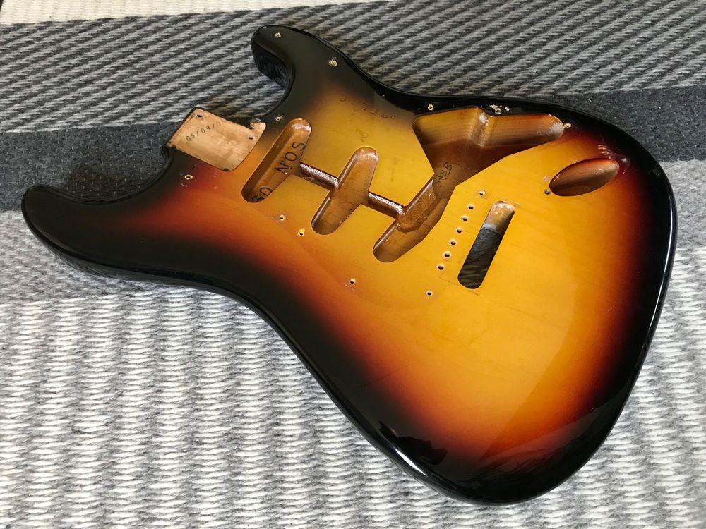 Fender Stratocaster Body Custom Shop | Kaufen auf Ricardo