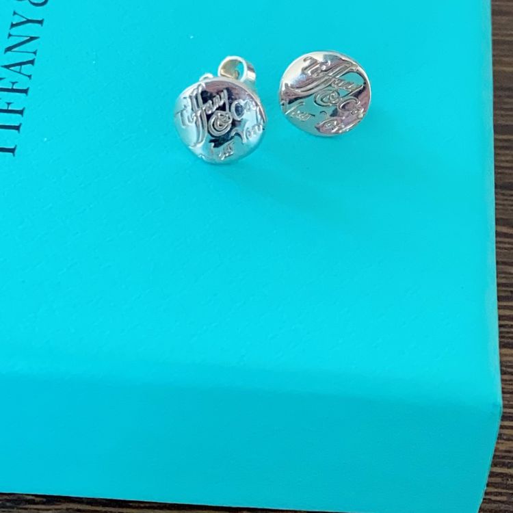 Tiffany & Co. Notes Round Stud Earrings Silver (Neu und ...