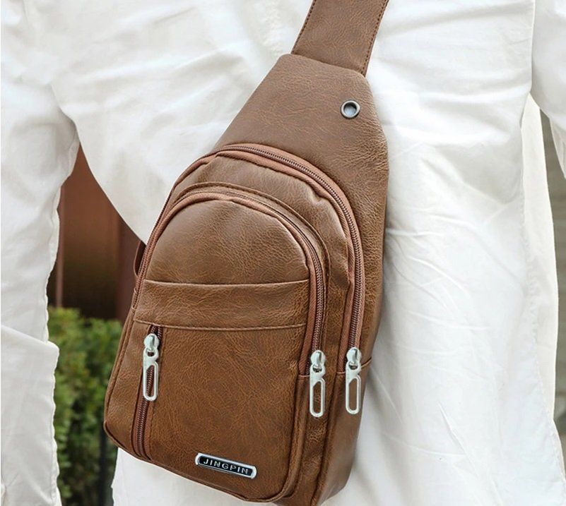 Braune Umhängetasche aus Leder / Sac à bandoulière (Neu und originalverpackt) in Lausanne für ...