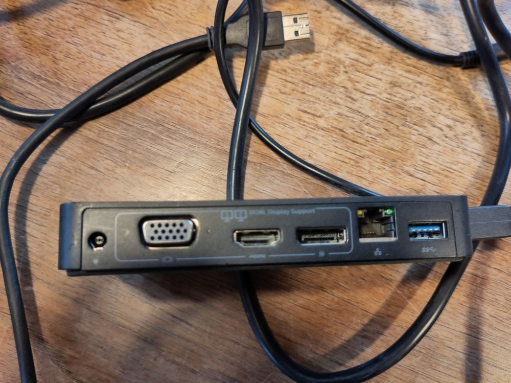 Dell Docking Station D1000 (Gebraucht) in Uerzlikon für CHF 5 – mit ...