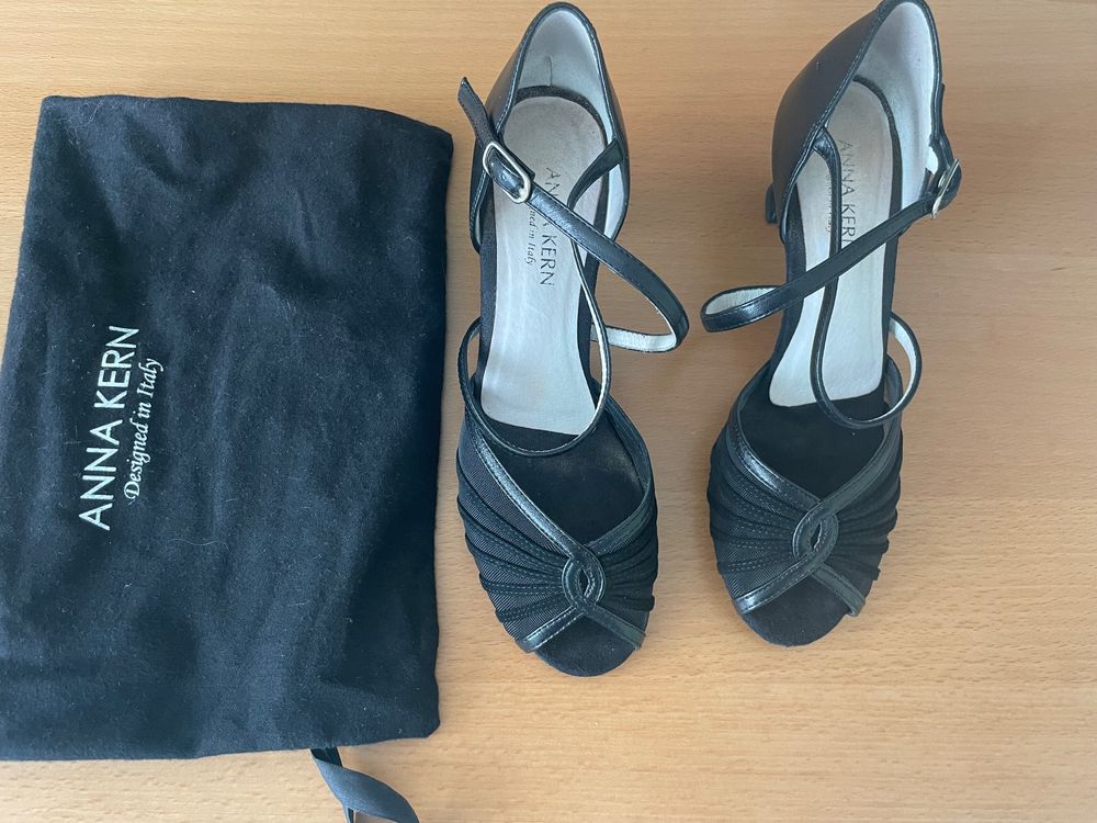 Tanzschuhe Anna Kern (Gebraucht) in Dielsdorf für CHF 29 – mit Lieferung auf Ricardo kaufen