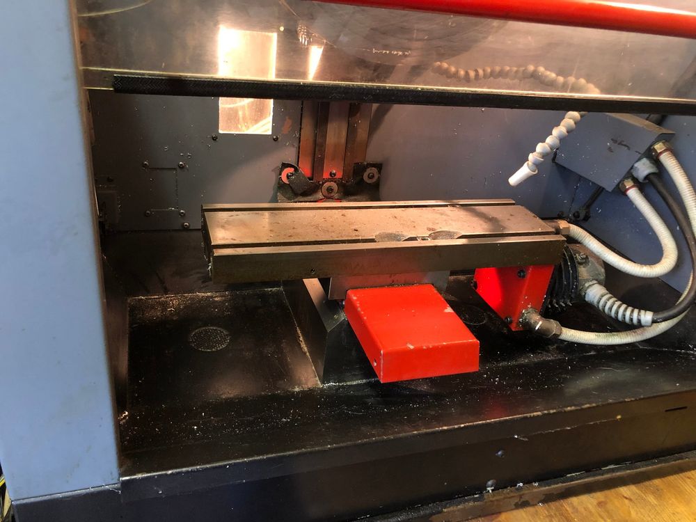 EMCO VMC-100 TM02 CNC Fräsmaschine OHNE Steuerung | Kaufen auf Ricardo