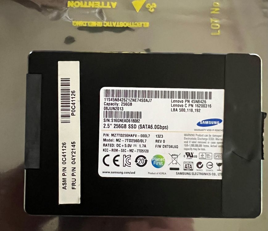 256GB SSD Samsung (Gebraucht) in Horgen für CHF 9 – mit Lieferung auf Ricardo kaufen