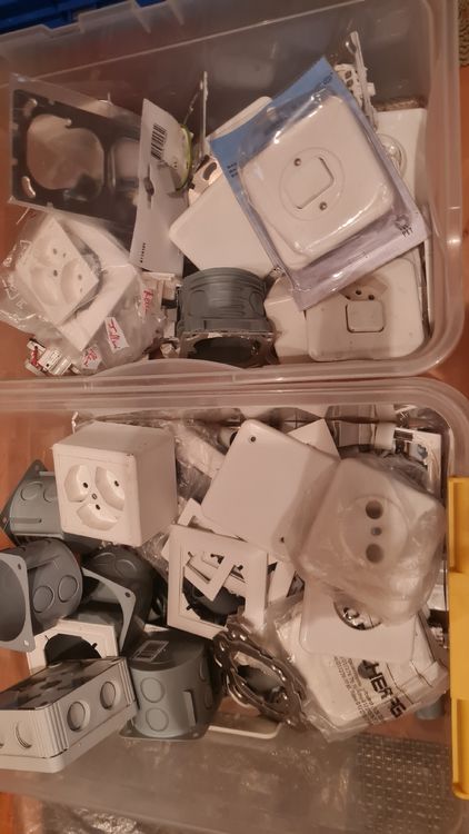 Elektromaterial (Neu (gemäss Beschreibung)) in Münsingen für CHF 38 ...