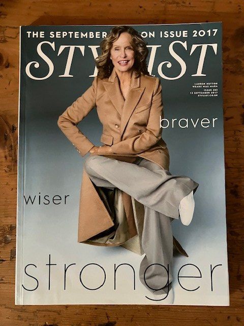 Stylist magazine - Lauren Hutton VOGUE (Gebraucht) in Les Ponts-de ...