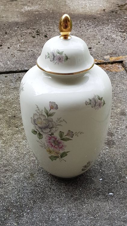 Antike Vase mit Deckel (Gebraucht) in Küsnacht ZH für CHF 5 – mit Lieferung auf Ricardo kaufen