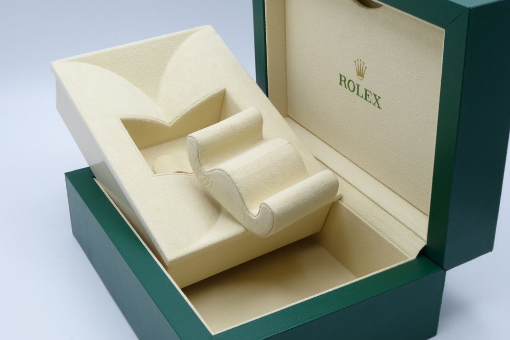 Rolex Box New model 39141.01 - Oyster L | Kaufen auf Ricardo