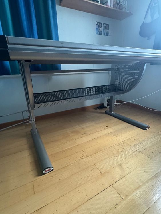 Schreibtisch für Kinder mit Bürostuhl (Gebraucht) in Nänikon für CHF 1 ...