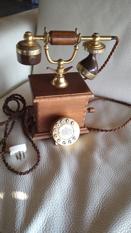 Vintage Telefon antik (Gebraucht) in Gümmenen für CHF 40 – mit ...