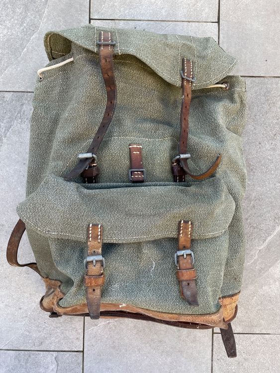 Alter Militärrucksack (Gebraucht) in St. Gallen für CHF 39 – mit ...