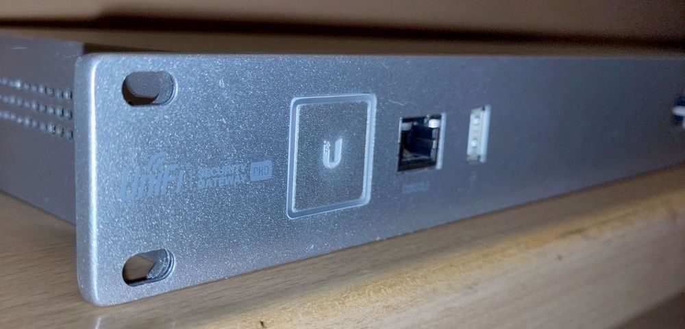 Ubiquiti UniFi Security Gateway Pro 4 Router/Gateway mit VPN (Gebraucht ...