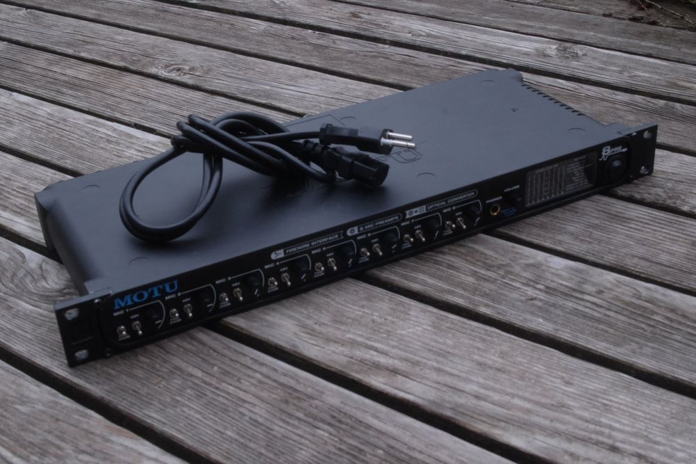 MOTU 8 pre Firewire Interface, mic preamp, converter (Gebraucht) in ...