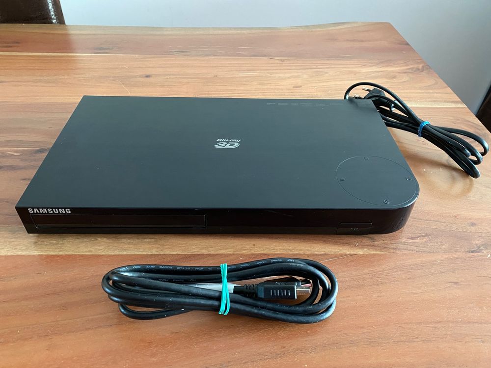 Samsung (3D) Blu-ray Disc Player / BD-H5500 (Gebraucht) in Rotkreuz für ...