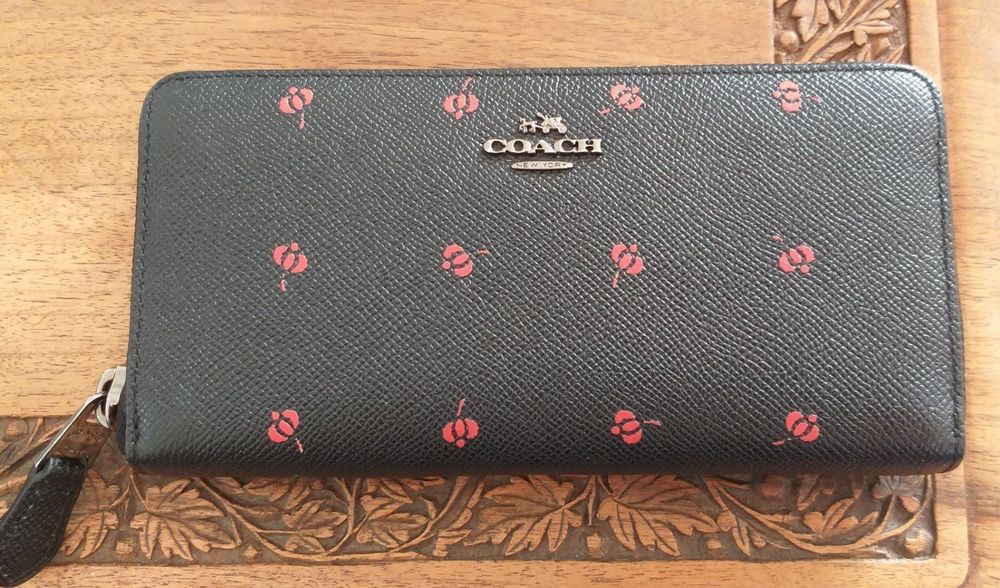COACH Portemonnaie (Gebraucht) in Zürich für CHF 55 – mit Lieferung auf ...