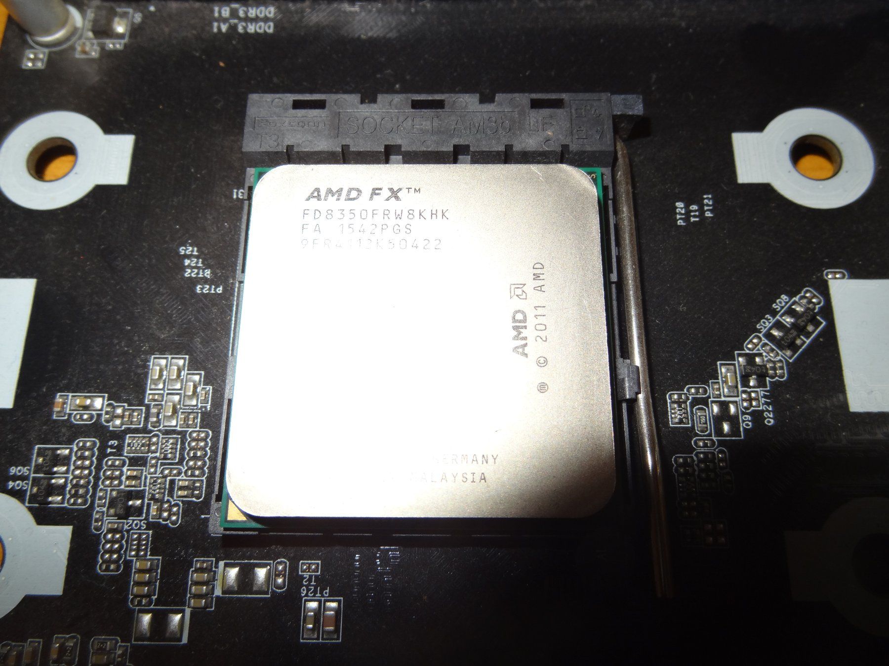 Asrock 760GM-HDV Mainboard mit AMD FX 8350 Sockel AM3+ (Gebraucht) in ...