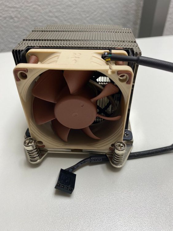 Intel Server CPU COOLER mit FAN *Intel Socket R Narrow ILM* (Gebraucht ...