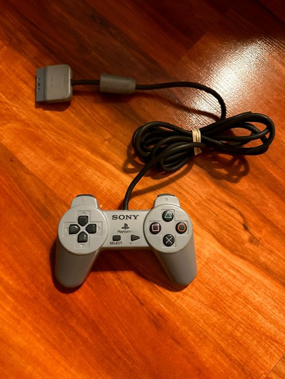Manette Sony PlayStation 1 PS1 (Gebraucht) in Bellevue für CHF 10 – mit ...