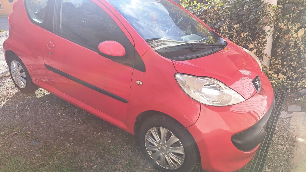 Peugeot 107 rossa, occasione! (Gebraucht) in Bodio TI für CHF 580 – nur ...