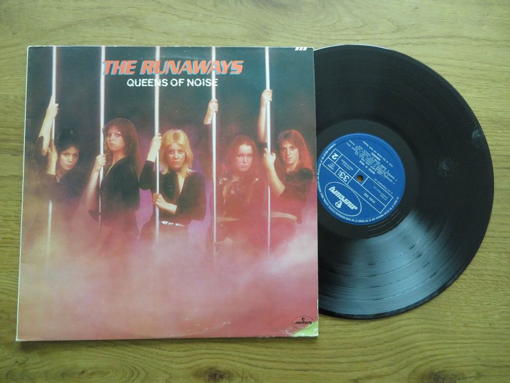 THE RUNAWAYS LP QUEENS OF NOISE (Neu (gemäss Beschreibung)) in Zürich ...