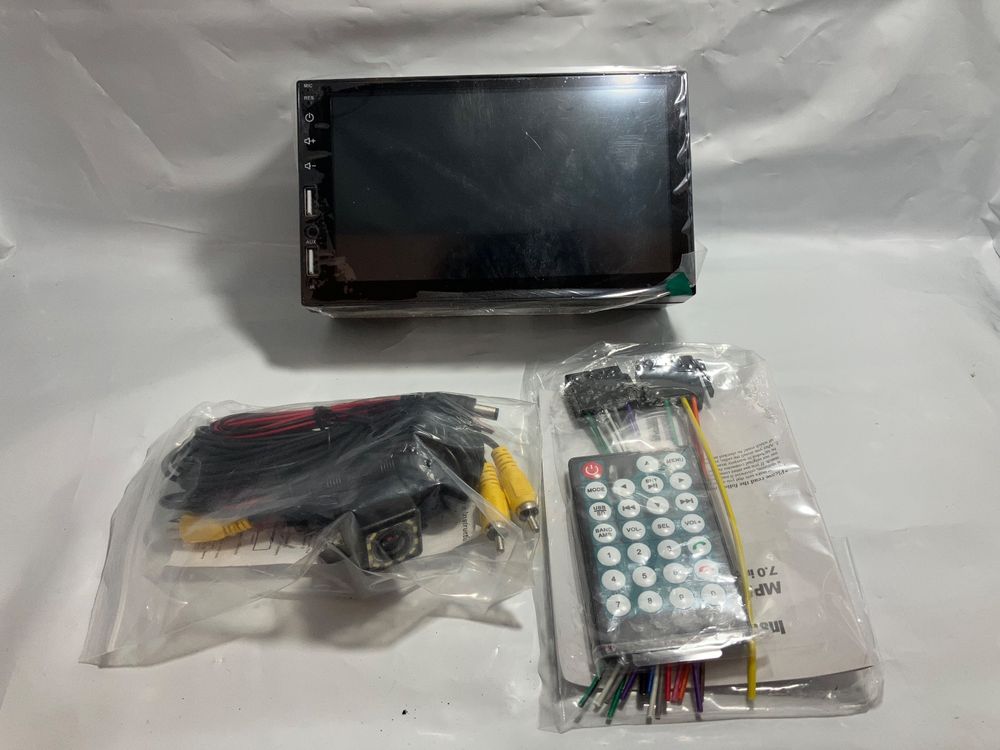 Autoradio 2din 7 Zoll Display mit Rückfahrkamera (Neu und originalverpackt) in Wohlen für CHF 55 ...