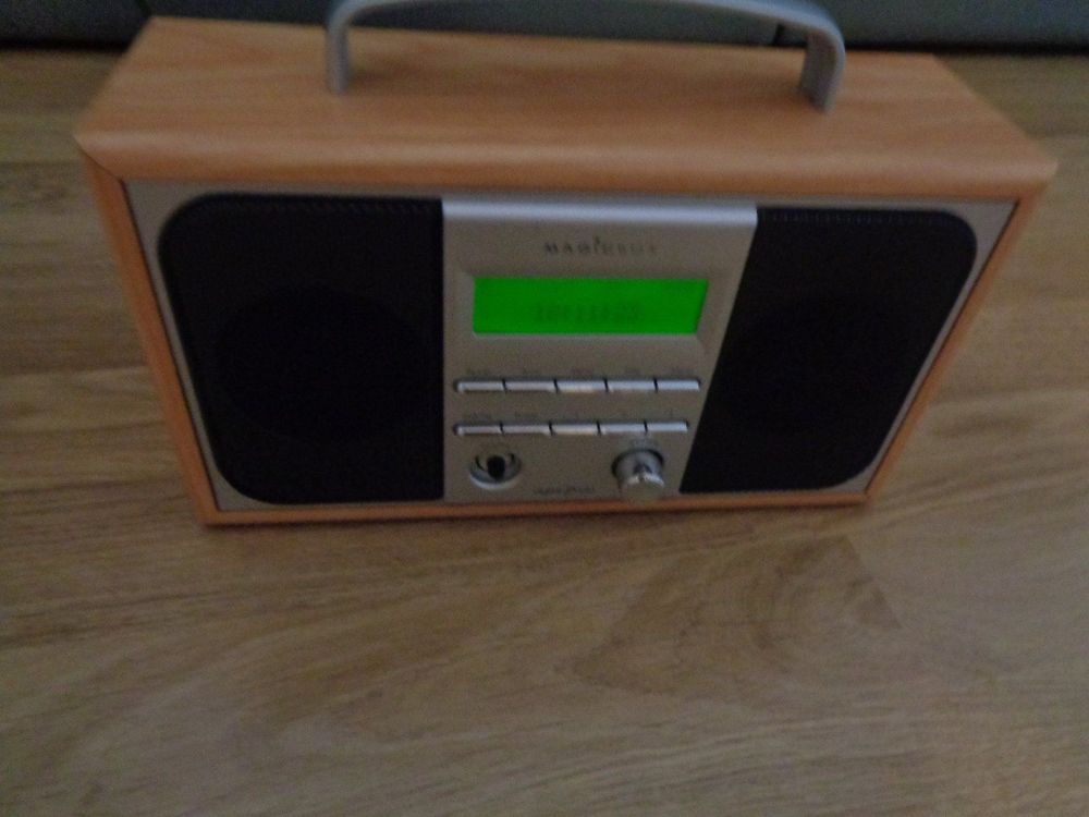 MAGICBOX DIGITALRADIO STEREO DAB+ (Defekt) in für CHF 1 – mit Lieferung ...