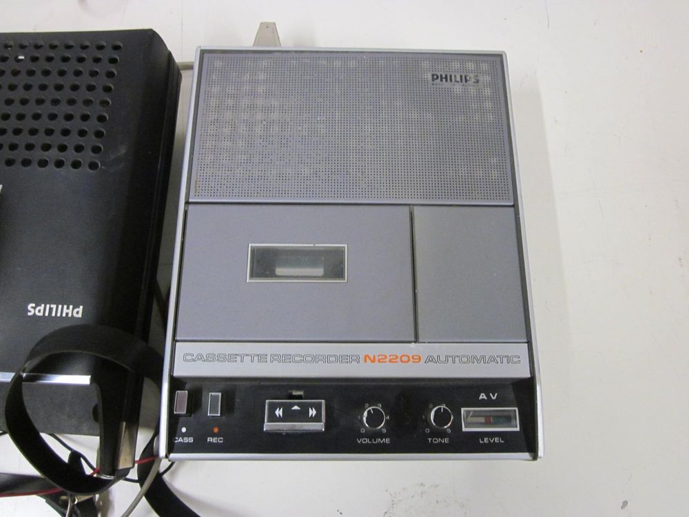 PHILIPS Cassette Recorder N2209 Automatic 1971-1976 (Defekt) in Grand ...