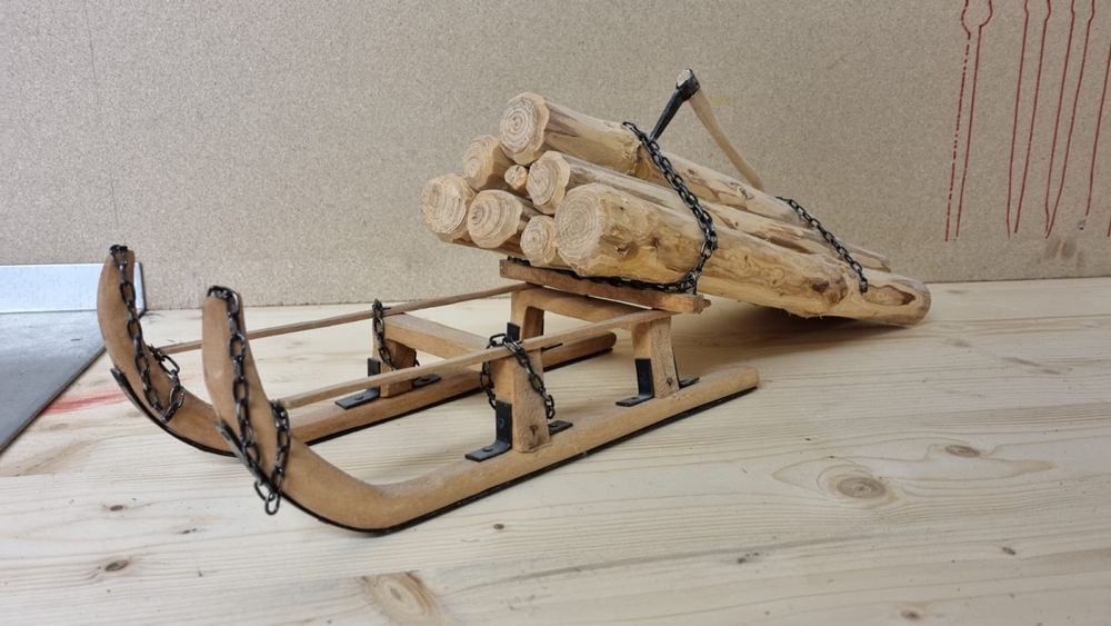 Holzschlitten zur Dekoration | Kaufen auf Ricardo