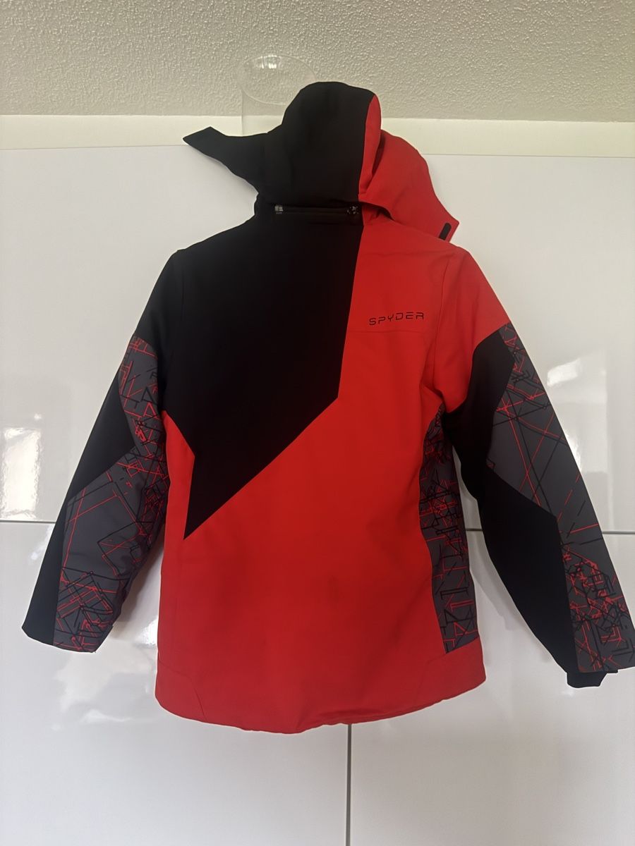 Spyder Skijacke, Gr. 152, Top Zustand für den Winter! (Gebraucht) in ...