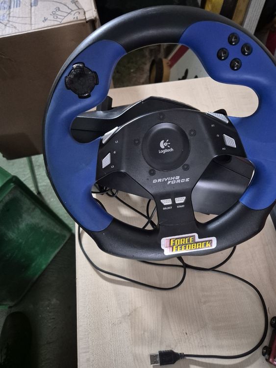 Logitech Driving Force Feedback ab 1.- (Défectueux) à Ursy pour CHF 1 ...