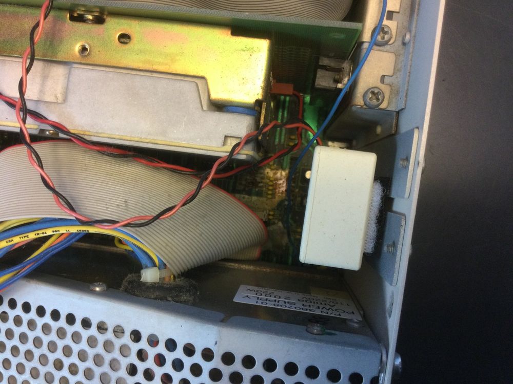 Alter gebrauchter Commodore Amiga 2000 Retro Kult-Computer (Defekt) in ...